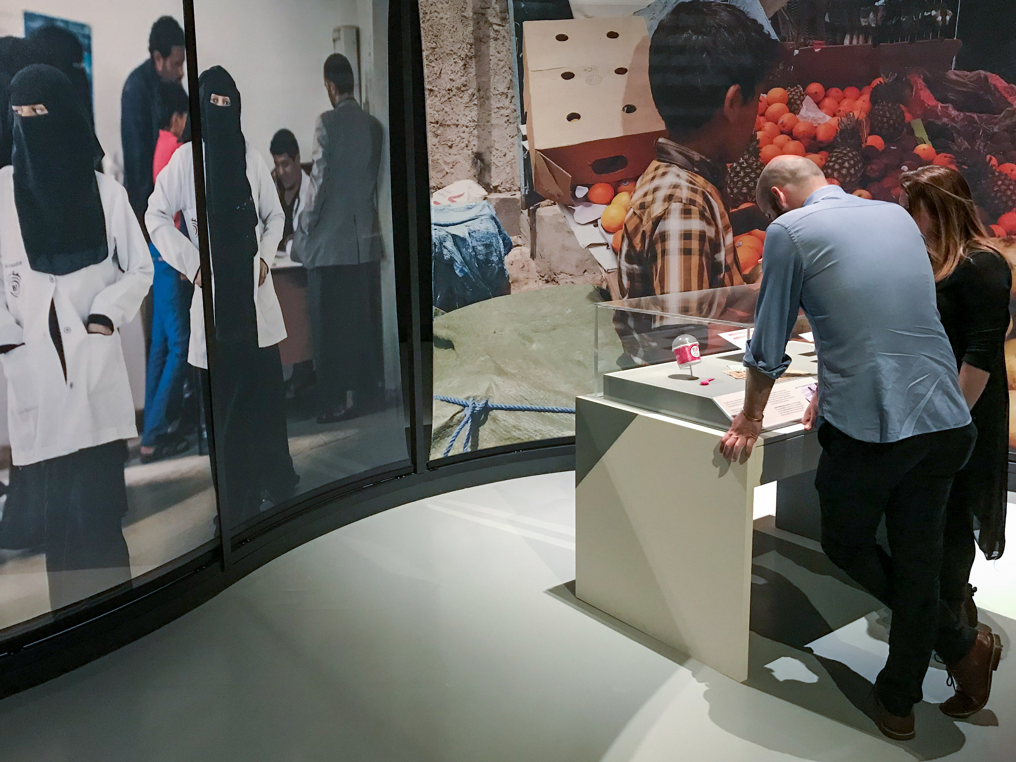 Stories and objects from Yemen bring crisis to life in Manchester | ICRC