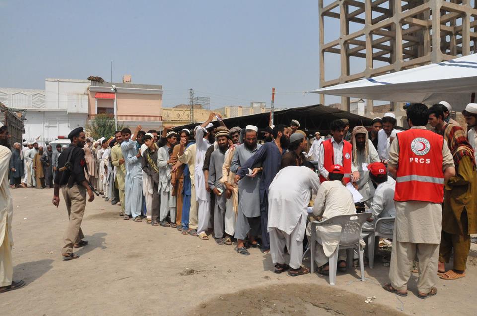 Pakistan: Red Crescent doubles assistance to the displaced from North ...