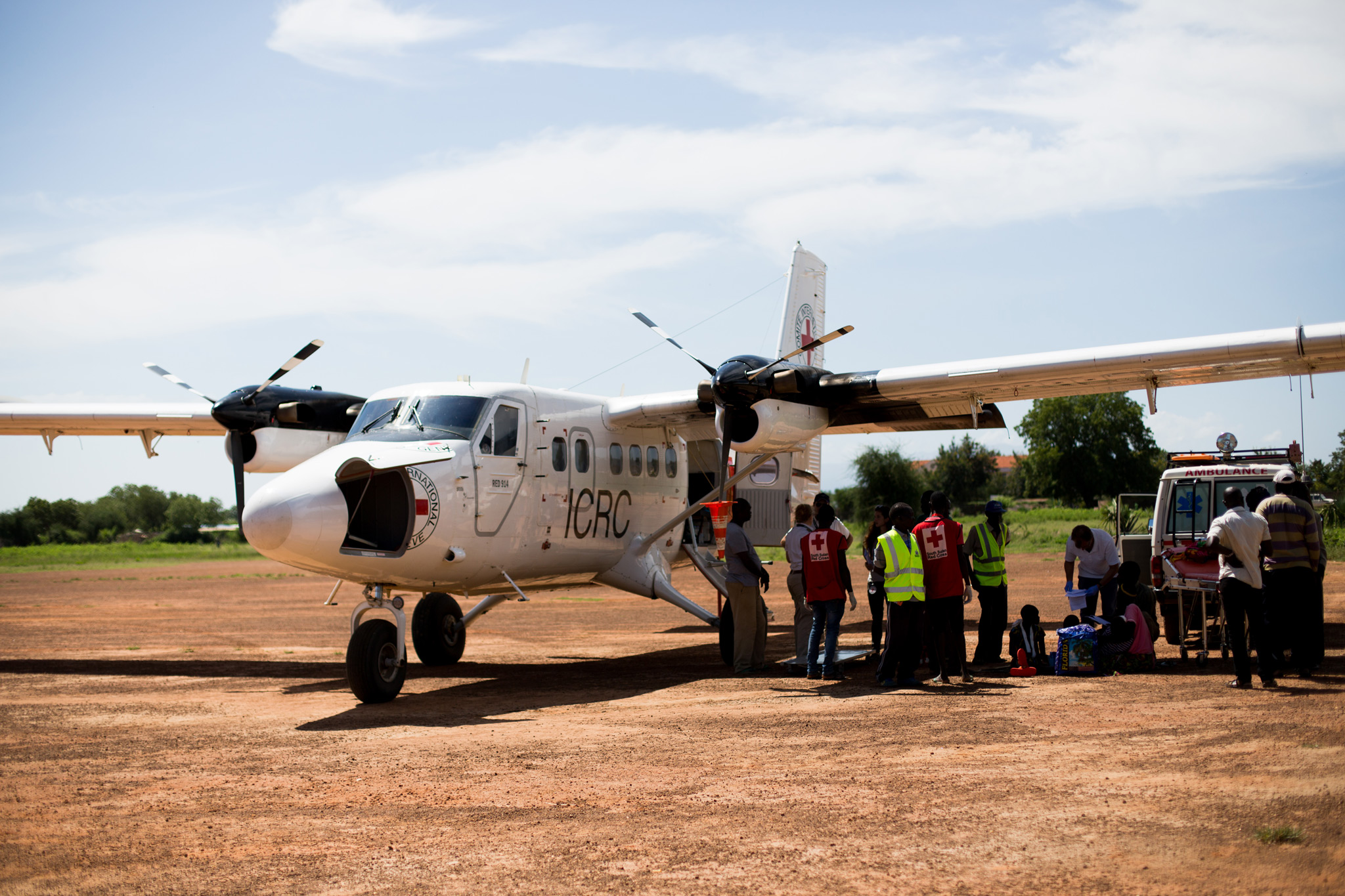 Evacuations, a vital lifeline for gunshot wounded South Sudanese | ICRC Evacuations, a vital lifeline for gunshot wounded South Sudanese | ICRC