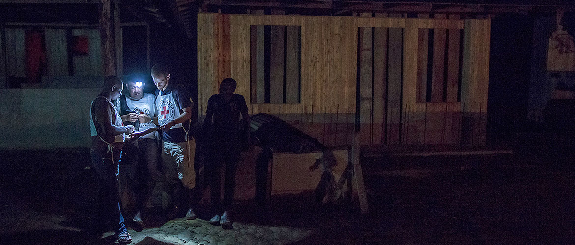 Journée mondiale de l'aide humanitaire: 17 millions de bénévoles. Un ...