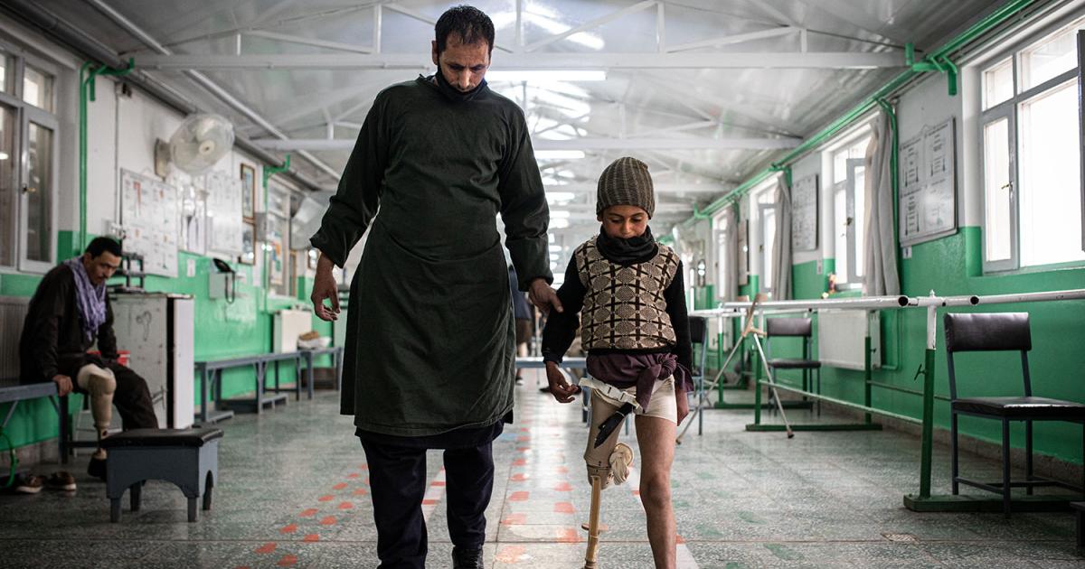 Protected persons: Persons with disabilities | ICRC