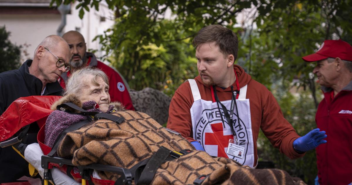 The Updated Commentary on the Fourth Geneva Convention | ICRC