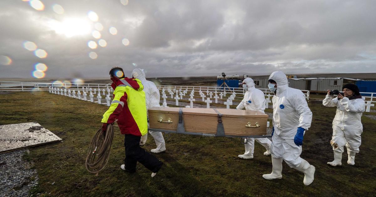 Falkland/Malvinas Islands: Giving back the dead their names | ICRC