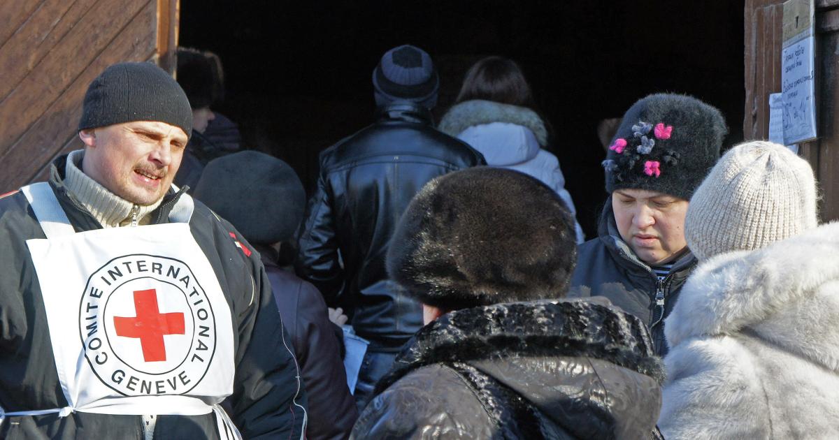 Ukraine crisis: Snapshots of despair in Sviatogorsk | International ...