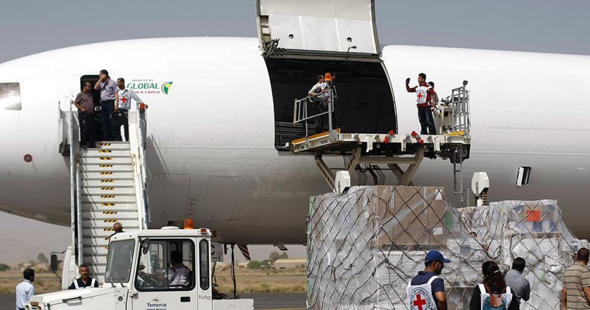 Second plane with medical aid reaches Yemen | International Committee ...