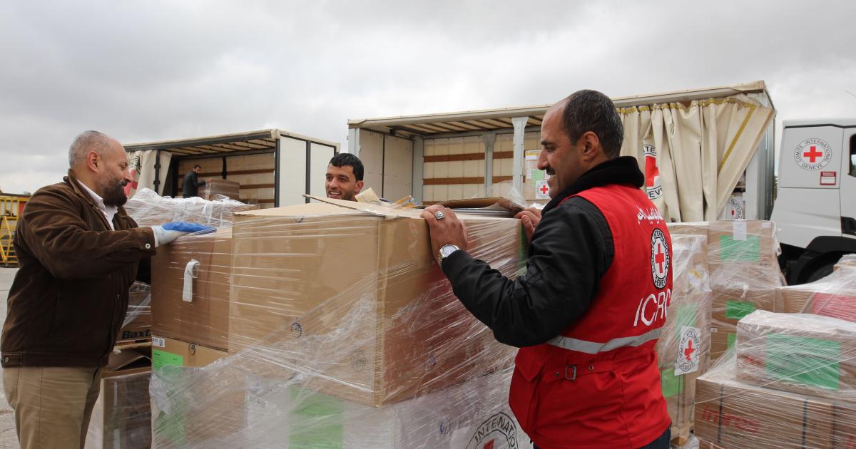 Sudán: el primer envío internacional de ayuda humanitaria llega a Port ...