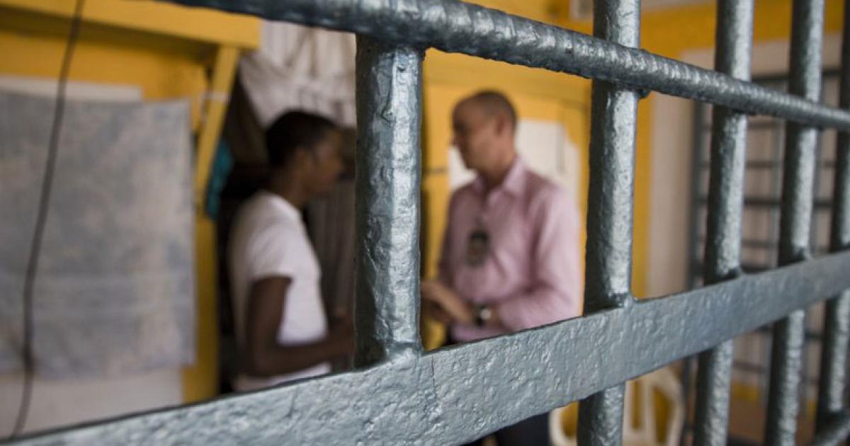 COVID-19: Protecting prison populations from infectious coronavirus ...