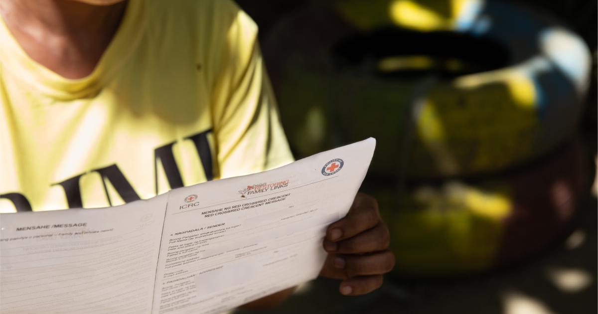 Philippines: Detainee reconnects with family through Red Cross messages ...